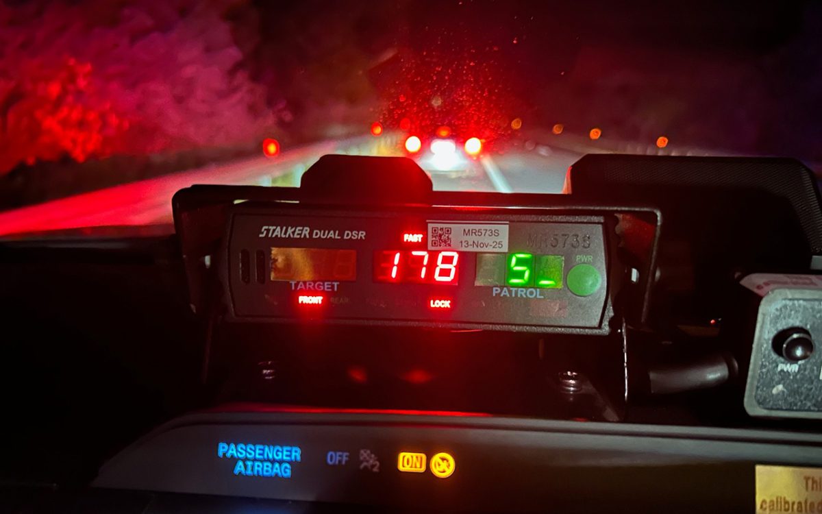Drivers lose licences after 180km/h freeway stunt - MPNEWS